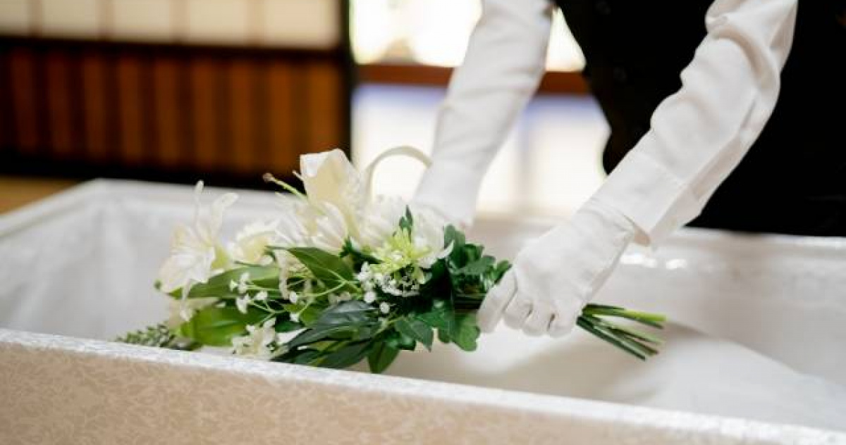 64歲翁病情惡化昏迷！醫宣布死亡開證明 葬禮時竟離奇「復活」 | 國際 | CTWANT