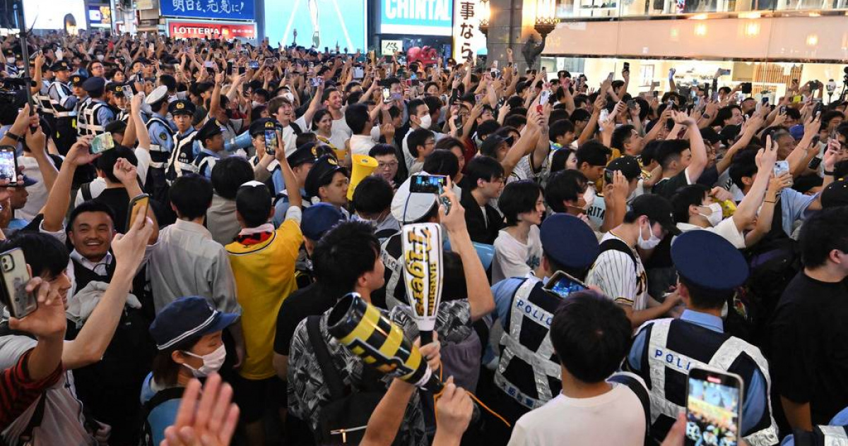 阪神虎睽違18年央聯封王 出動1500警力戒備「因20年前5000人跳河釀死傷」 | 生活 | CTWANT