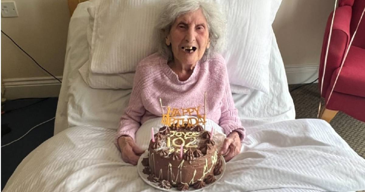 英102歲人瑞曝長壽秘訣 「美好性愛與雪莉酒」最愛吃這甜點 | 國際 | CTWANT