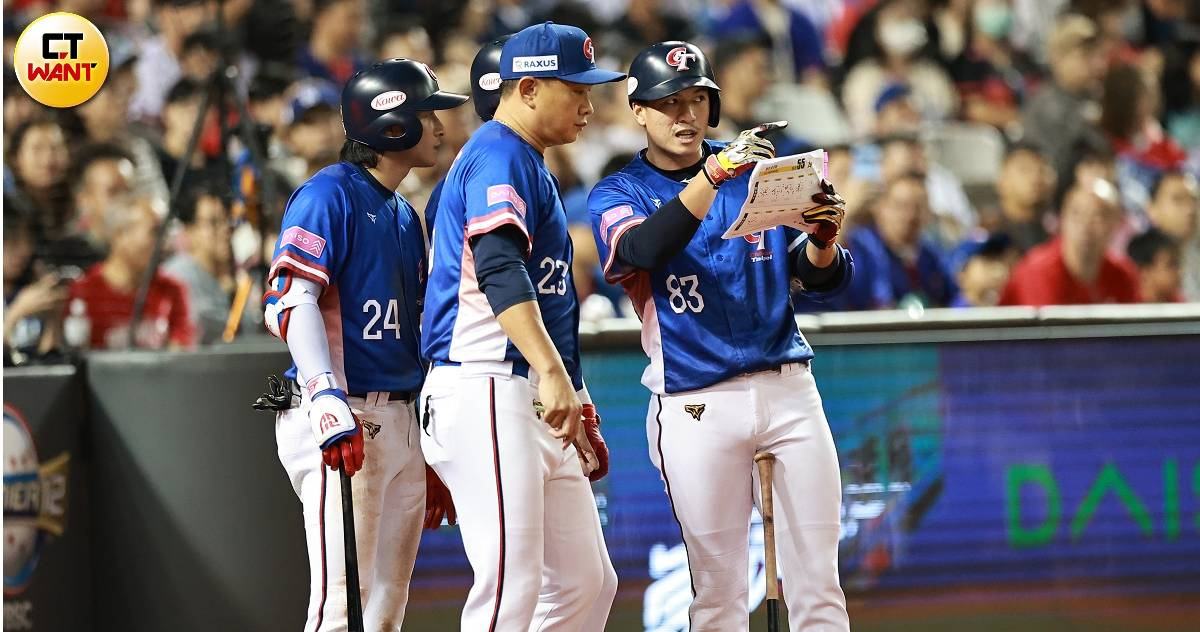 這次換誰坐商務艙？ 12強賽彭政閔場邊指導被P成哏圖 | 生活 | CTWANT