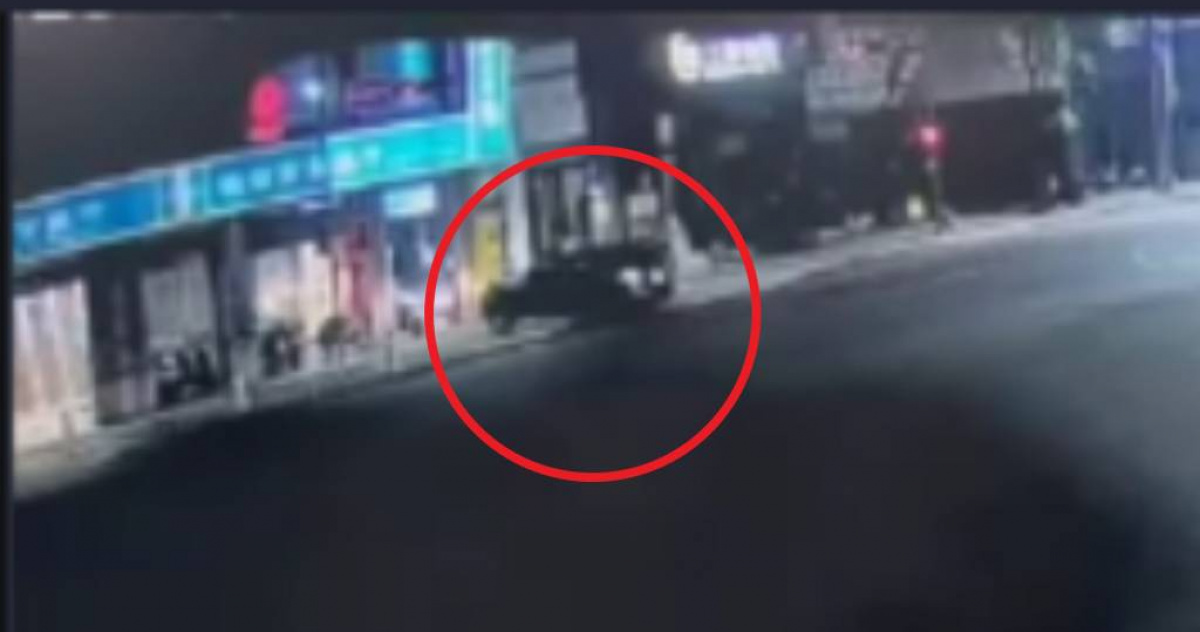 台中酒駕男失控撞銀行ATM 玻璃炸裂滿地「逃逸5小時後被逮」 | 社會 | CTWANT