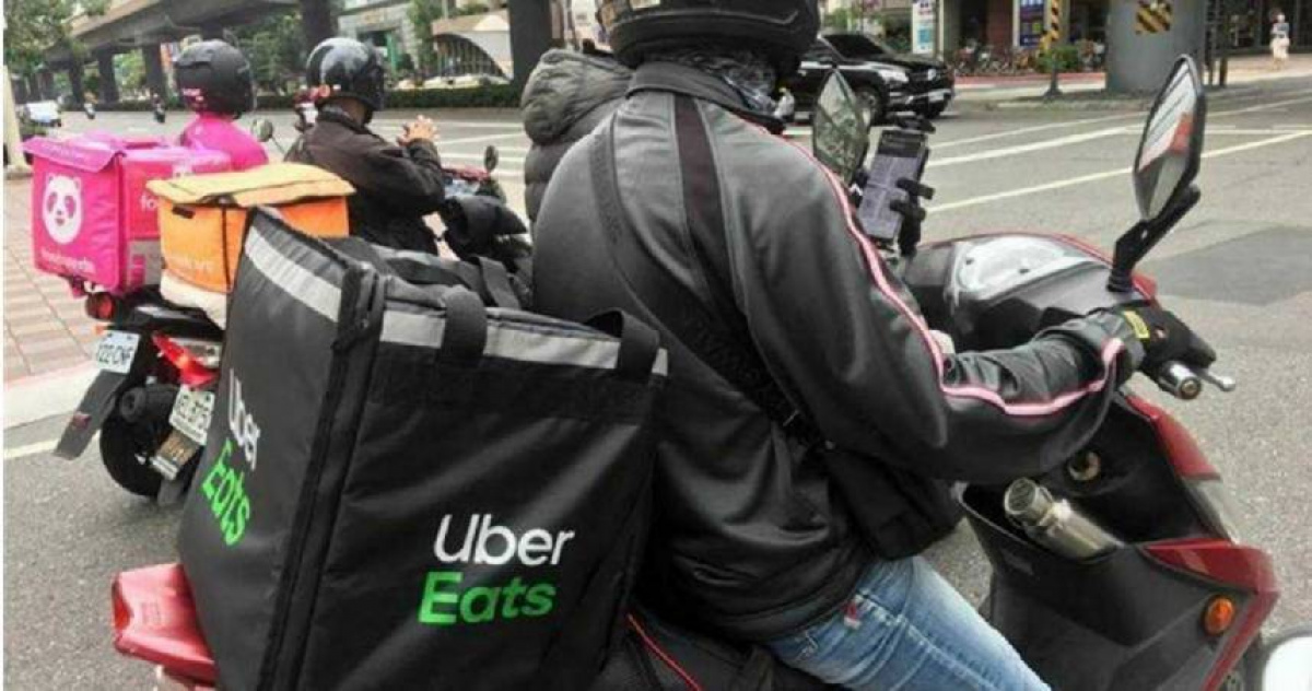 颱風天外送員可上工嗎？ Uber Eats、Foodpanda給出相同答案 | 生活 | CTWANT