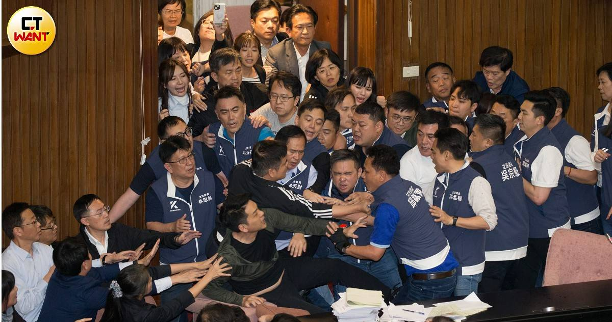 立院爆衝突恐致520就職失焦 羅旺哲稱「最傷的還是民進黨」 | 政治 | CTWANT