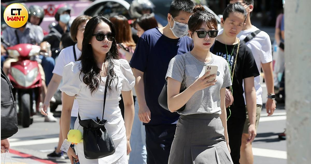 3天逾百人次熱傷害就醫！預防熱中暑 學「3招2步」保平安 | 生活 | CTWANT