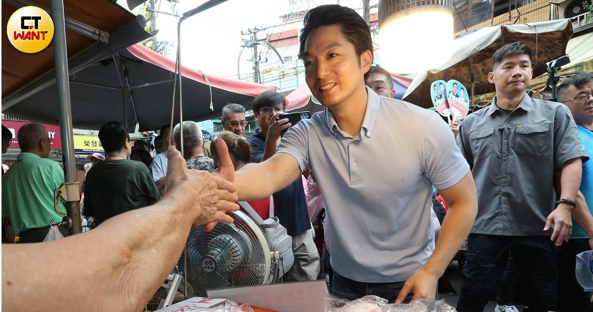 趁黃珊珊2026披不了白袍加速藍白合？ 蔣萬安避談喊市政不分色 | 政治 | CTWANT