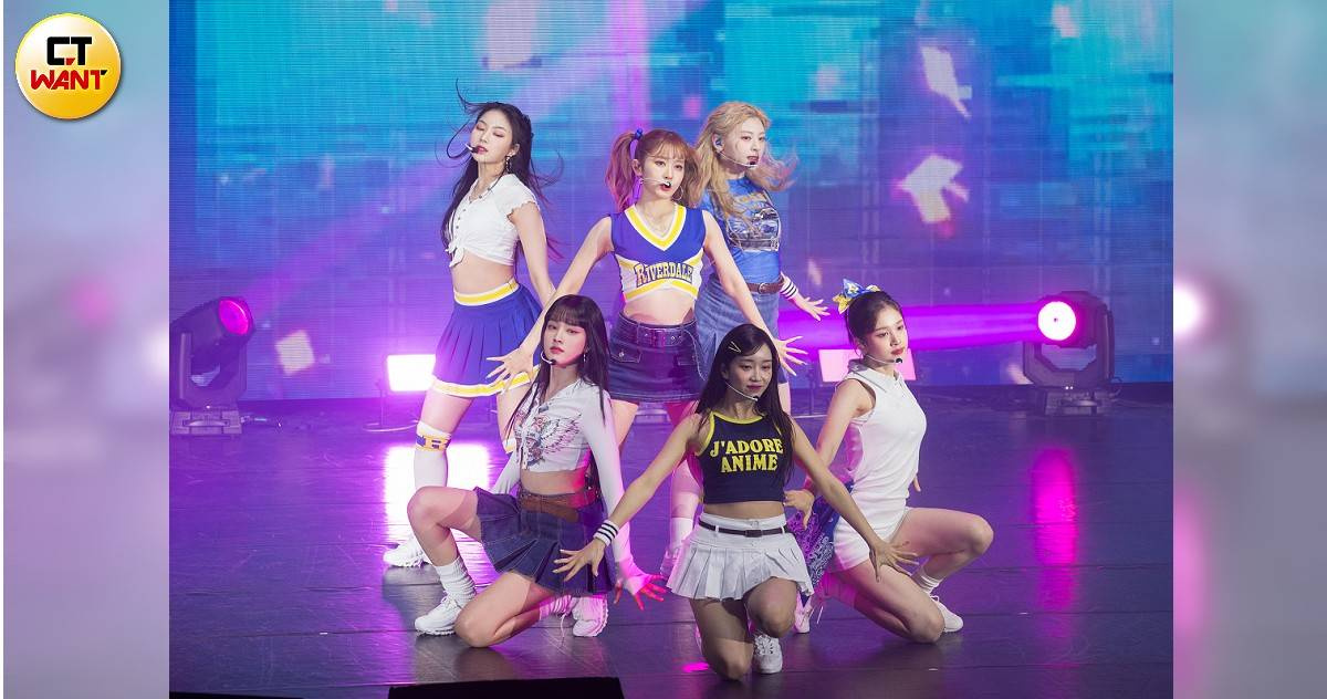 STAYC首見釋迦好奇聞香味 粉絲驚喜應援弄哭壽星J | 娛樂 | CTWANT