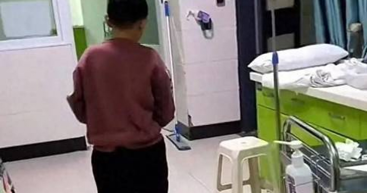 母過世「父腦出血癱瘓」 男童請假赴醫院獨自照顧…網全淚崩 | 國際 | CTWANT