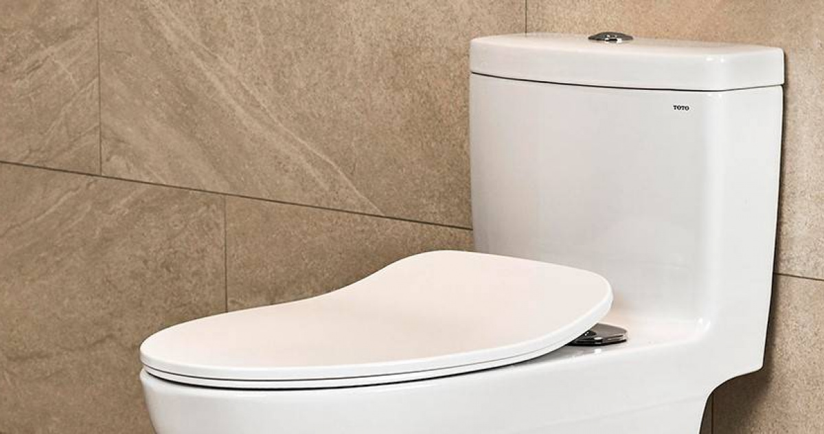 2023年末冤大頭是她？ 原廠馬桶師傅來5分鐘收1300...她崩潰幹嘛不電話教 | 國際 | CTWANT