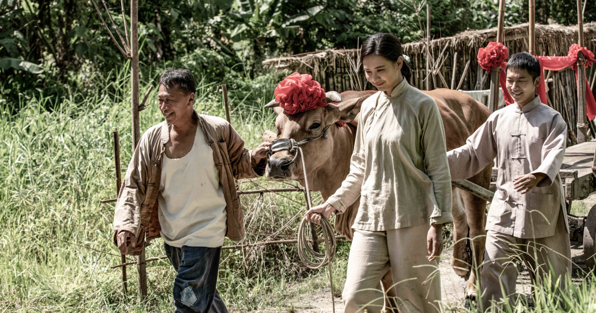 安心亞為了演農婦...下田特訓「收穫滿手水泡」 導演李岳峰被感動：這角色是屬於她的 | 娛樂 | CTWANT