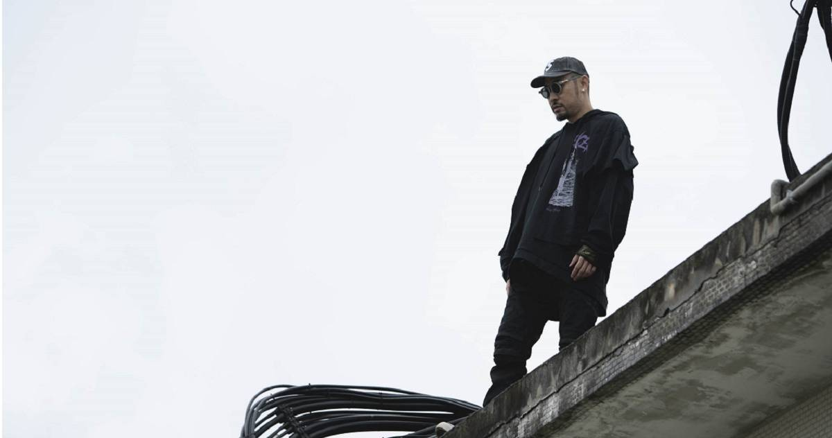 MC HotDog熱狗目睹悲傷故事 化身大樓管理員自認厭世 | 娛樂 | CTWANT