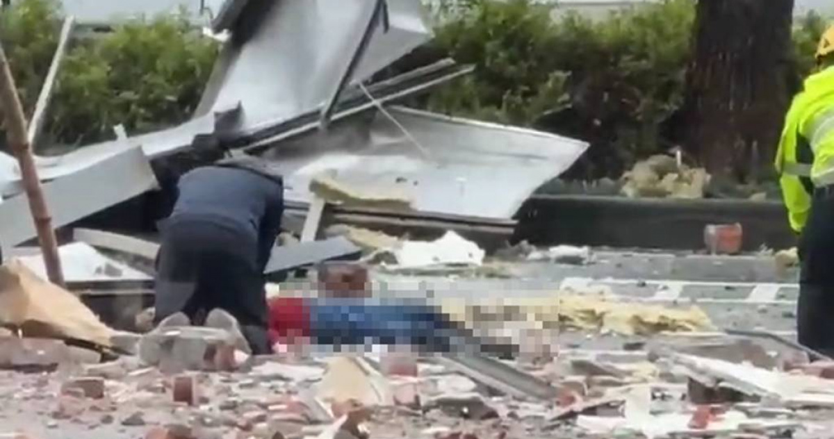 台中新光三越驚傳氣爆！救護車經過即時施CPR救命 現場畫面曝光 | 社會 | CTWANT