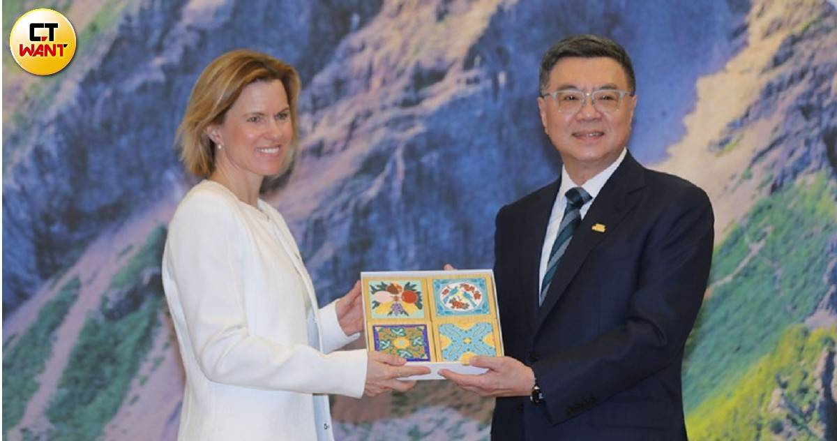 同框英國駐台代表 卓榮泰籲助攻：台灣要加入CPTPP | 政治 | CTWANT