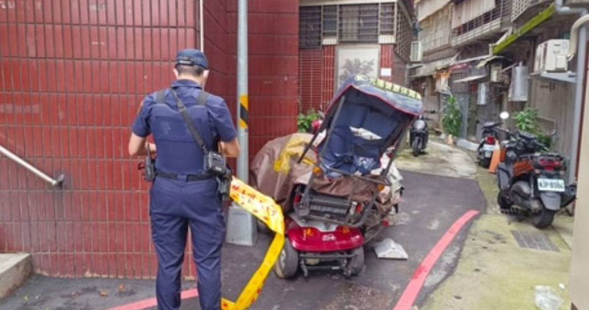 北市6旬婦墜落壓毀電動車 命危送醫搶救 | 社會 | CTWANT