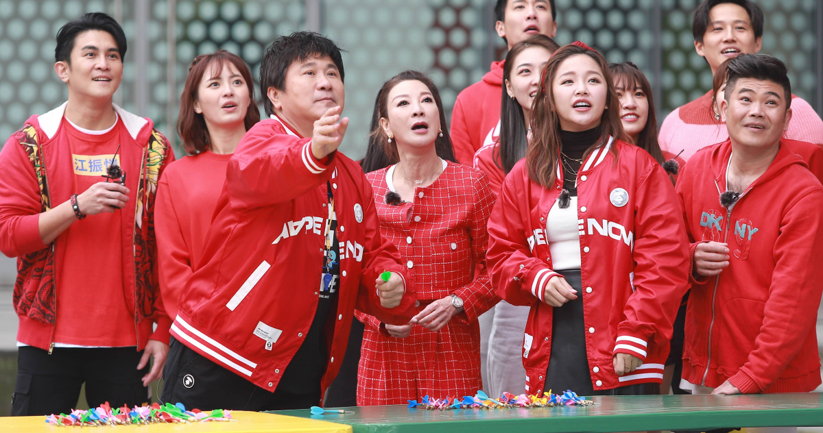 射氣球PK胡瓜 楊繡惠氣喊：這是保險套吧 | 娛樂 | CTWANT