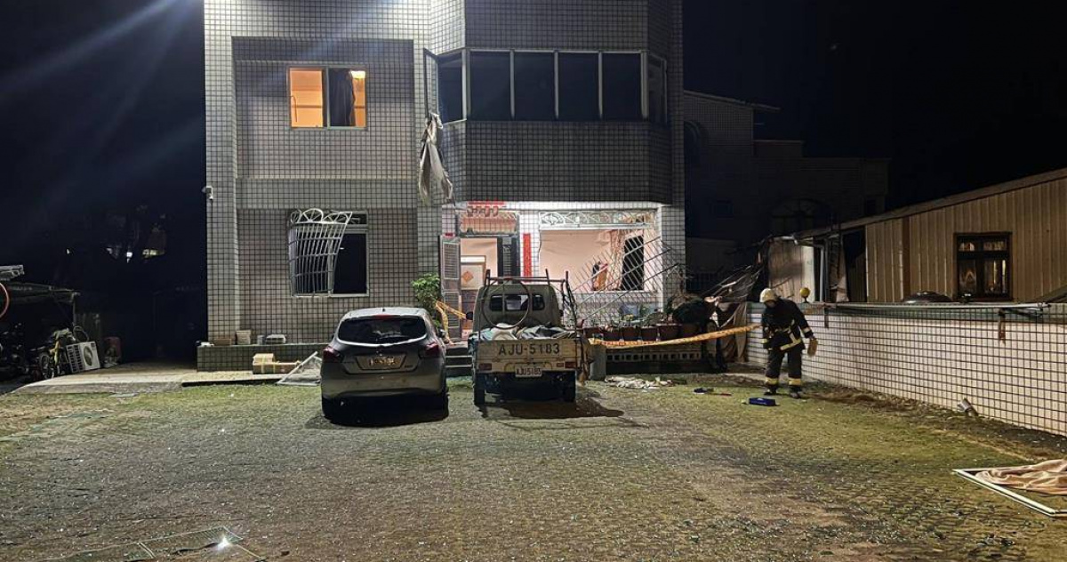 三義氣爆！男子酒後點燃瓦斯引發爆炸 隔壁住家也遭波及 | 社會 | CTWANT