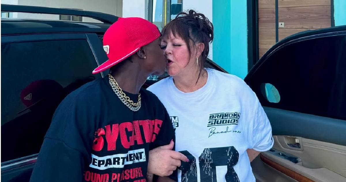 差43歲！奈國小鮮肉跟美國68歲阿姨結婚 遭批看上綠卡 | 國際 | CTWANT