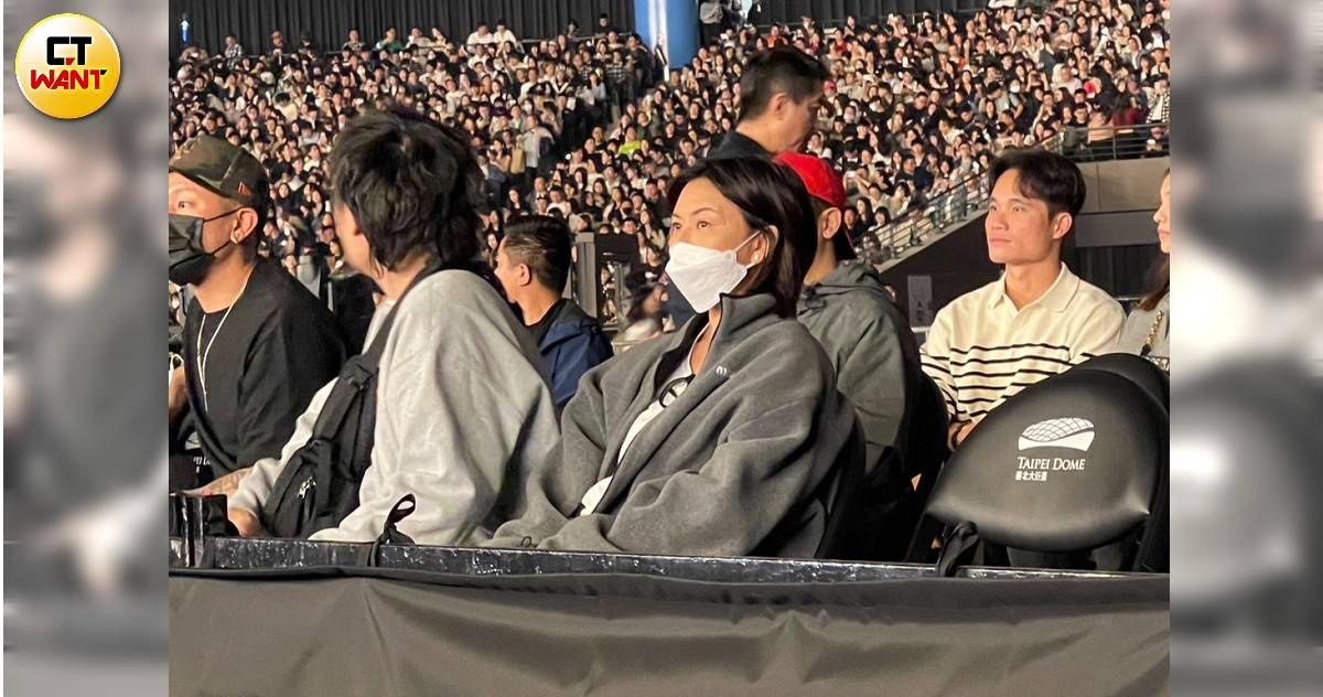 孫燕姿低調現身大巨蛋 12強總教練朝聖周杰倫 | 娛樂 | CTWANT