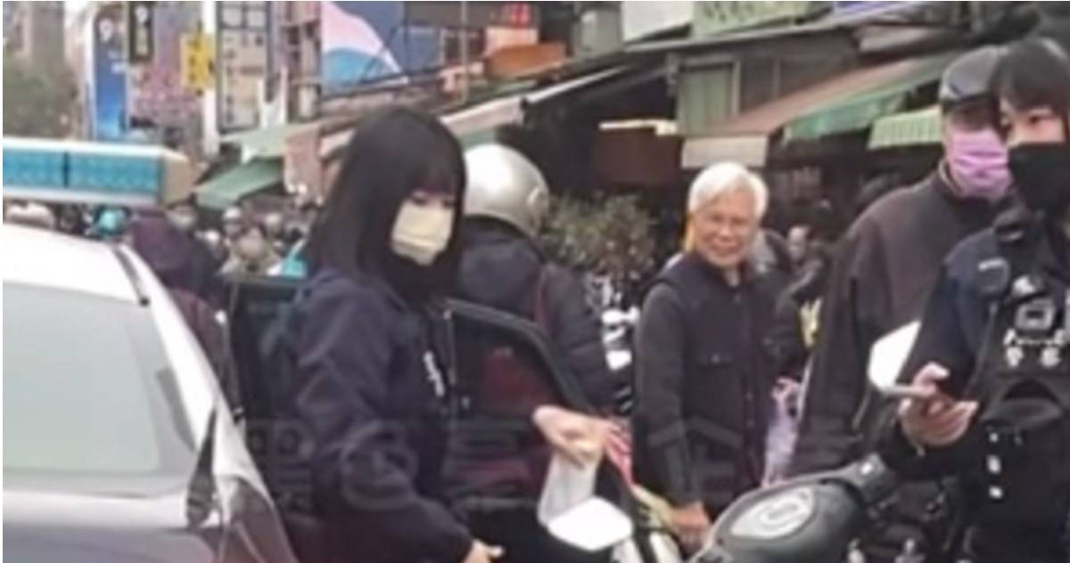 特級女警取締菜市場違規！ 下車瞬間眾人歪樓：跪求臉書、IG | 生活 | CTWANT