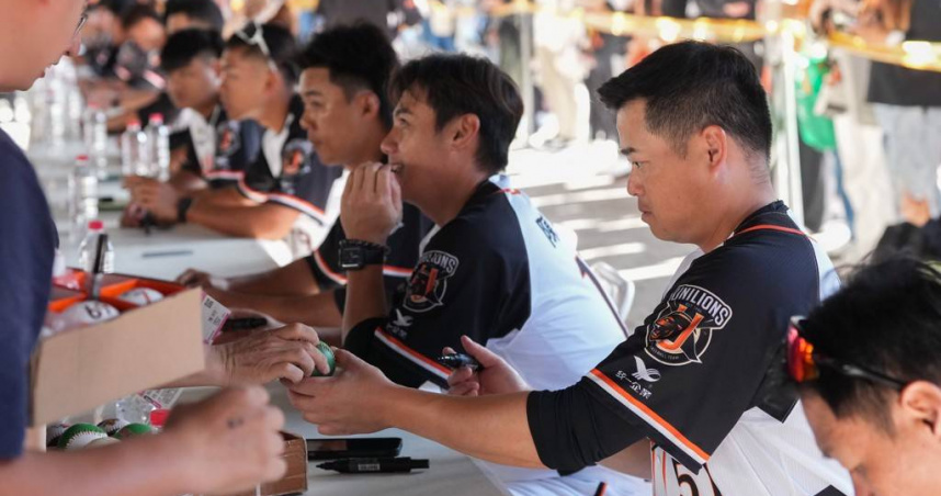 胡金龍今年將退役 笑虧陳鏞基：若當教練會嚴格訓練你 | 生活 | CTWANT