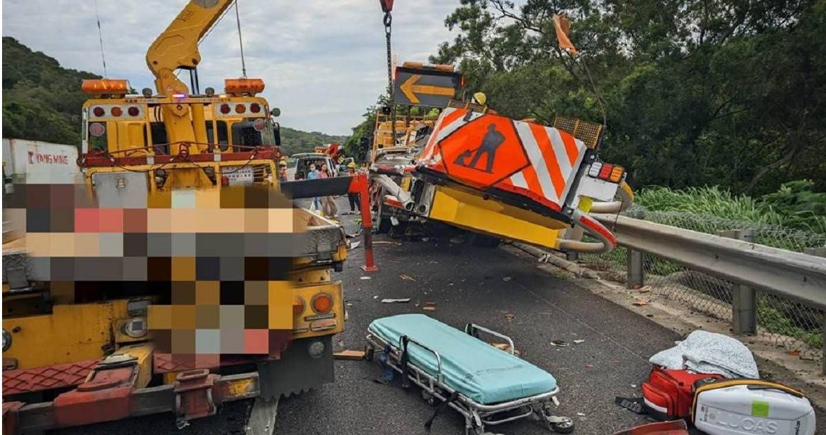 國三重大事故！砂石車猛撞緩撞車 2工人卡車底亡 | 社會 | CTWANT