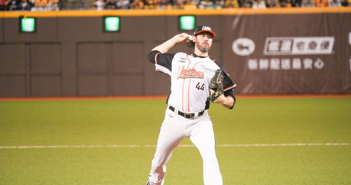 餅總：「要當上場可以贏的人」 總教練G3賽後集合牛棚信心喊話 | 生活 | CTWANT