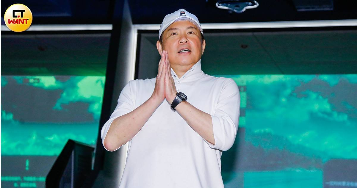 曾國城首現身自嘲「講話太容易被扭曲」 聞陳大天閃兵5字回應 | 娛樂 | CTWANT