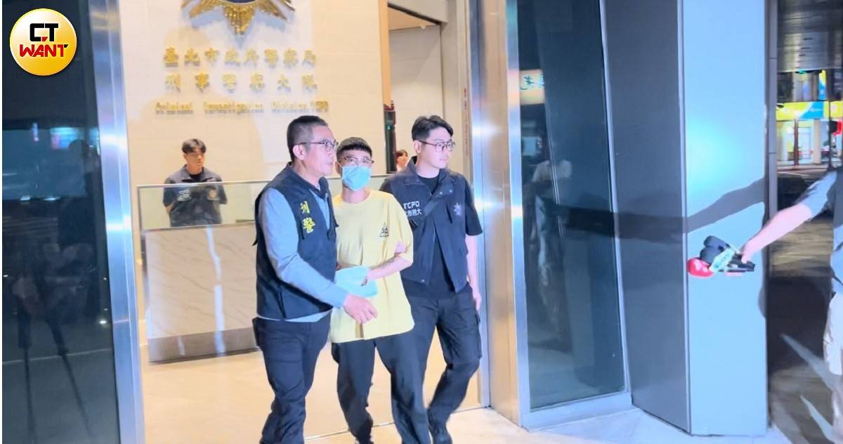 警搜索孫安佐家疑妨害公務 經紀人上車大呼：被妖魔化無違法 | 社會 | CTWANT