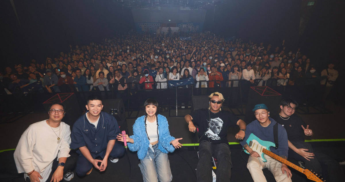 金曲樂團青虫舉辦千人演唱會 力邀阿跨面首度同台合唱〈落雨天〉 | 娛樂 | CTWANT