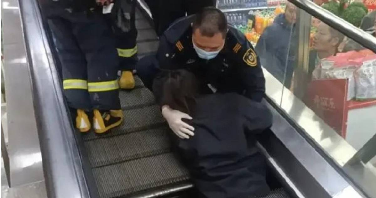 突被捲入手扶梯！陸女卡30分下半身「皮肉分離」 恐須截肢 | 國際 | CTWANT