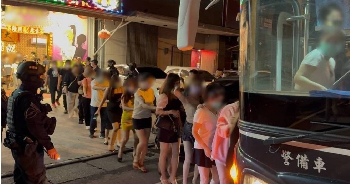 超囂張！極樂小吃部陪酒還供應毒品 60人開毒趴全被逮 | 社會 | CTWANT