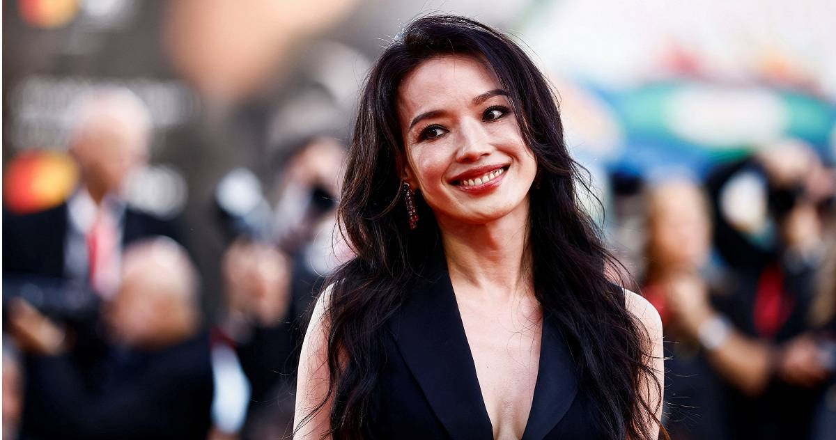 第80屆威尼斯影展登場！舒淇擔任評審「全黑深V」超性感 台灣第一人完成大滿貫紀錄 | 娛樂 | CTWANT