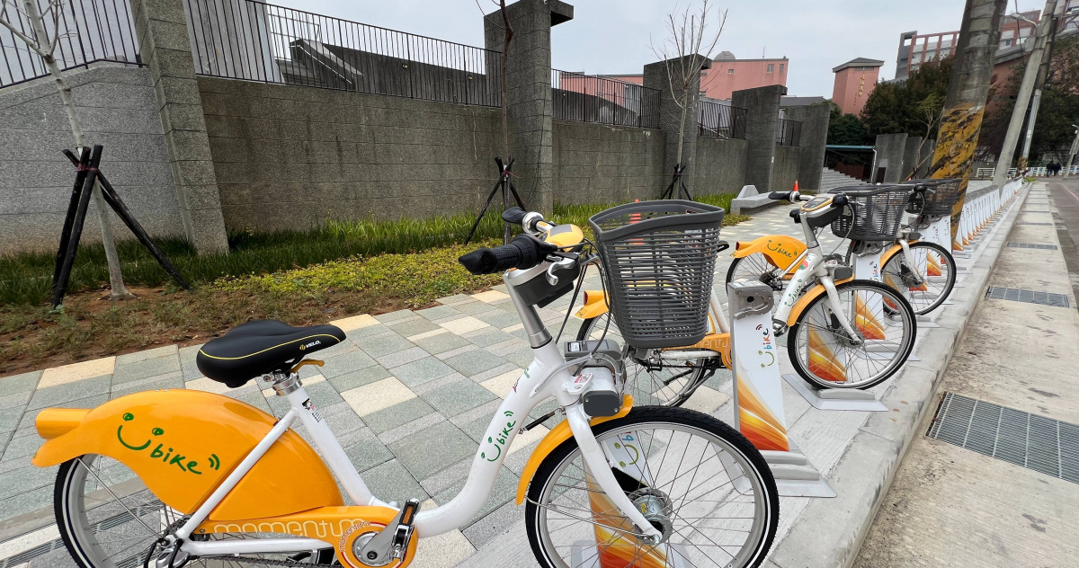 YouBike置物籃「變垃圾桶」 她嘆：素質有必要這麼差嗎 | 生活 | CTWANT