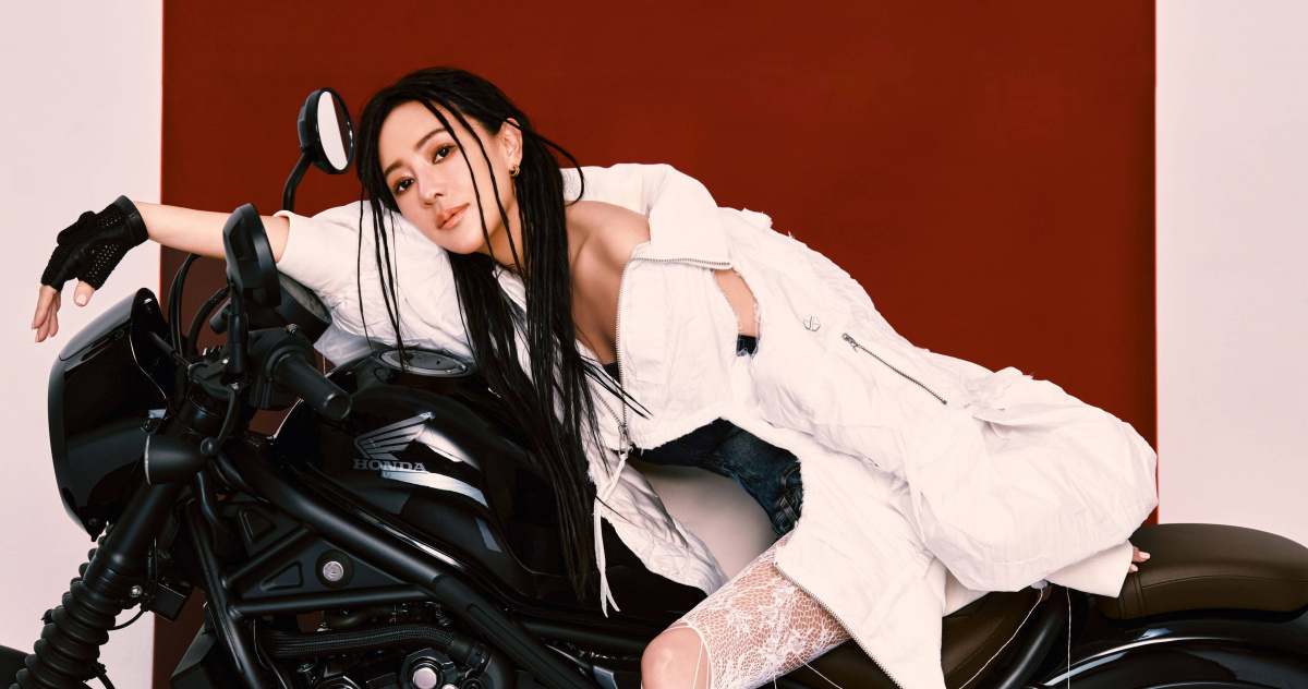 關穎為藍心湄亮相 豪送友人絕版包 | 娛樂 | CTWANT