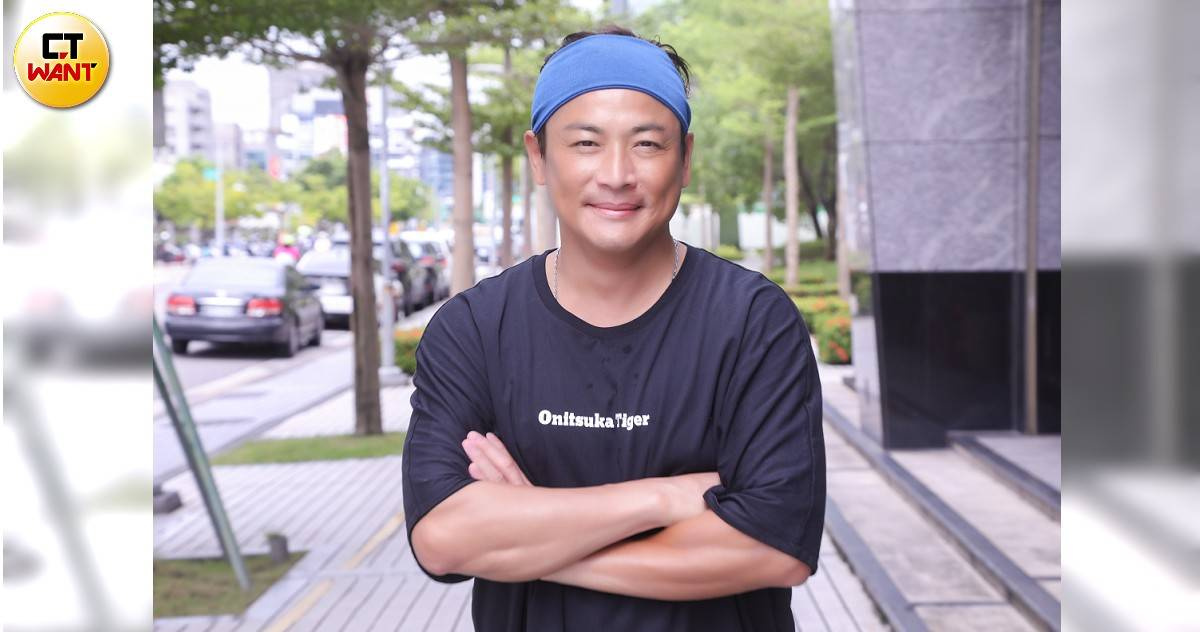 星談心／江宏恩首演舞台劇當新生 完成逾20年心願笑喊「飛龍老了」 | 娛樂 | CTWANT