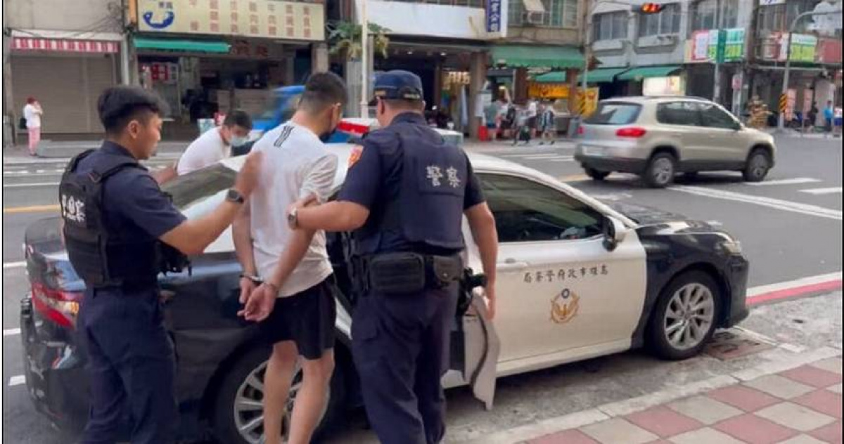 蠢！毒蟲遭通緝想躲12年刑期 竟因在家裡「太High」落網 | 社會 | CTWANT