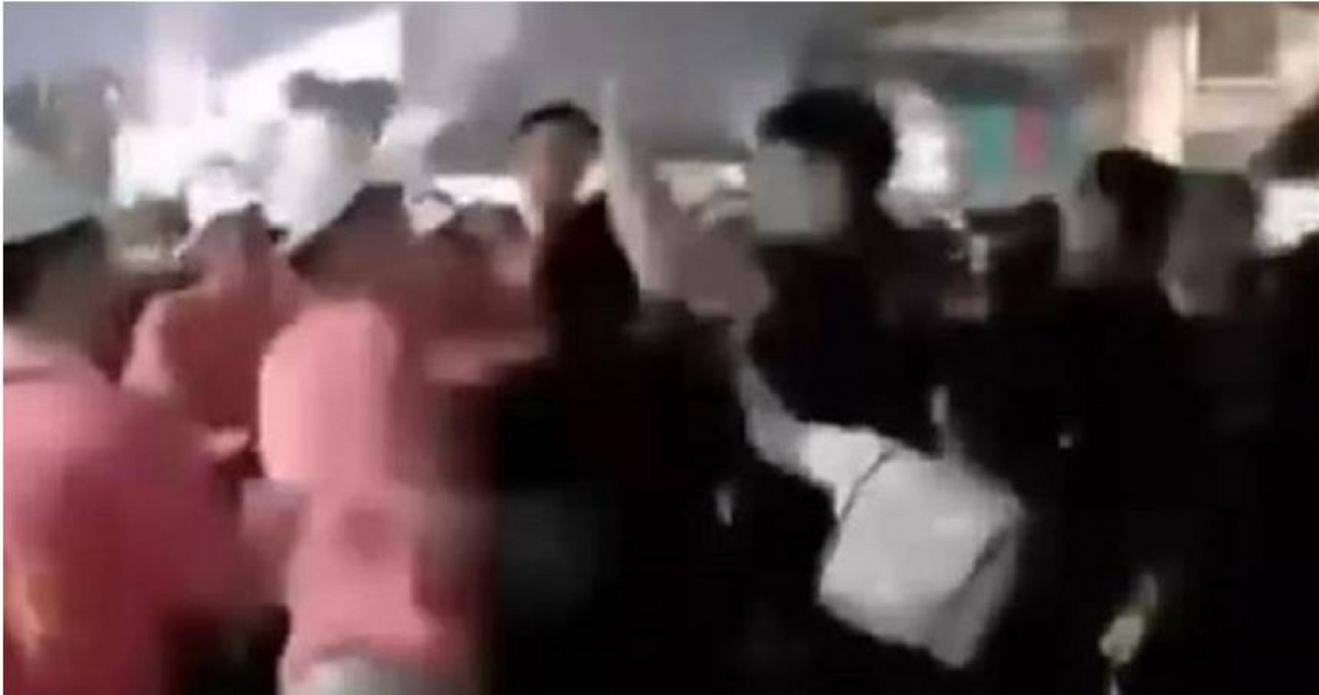 大甲媽回鑾酒醉男背女嬰嗆三字經打神轎鬧事 鄭銘坤氣憤揮拳遭函送 | 社會 | CTWANT