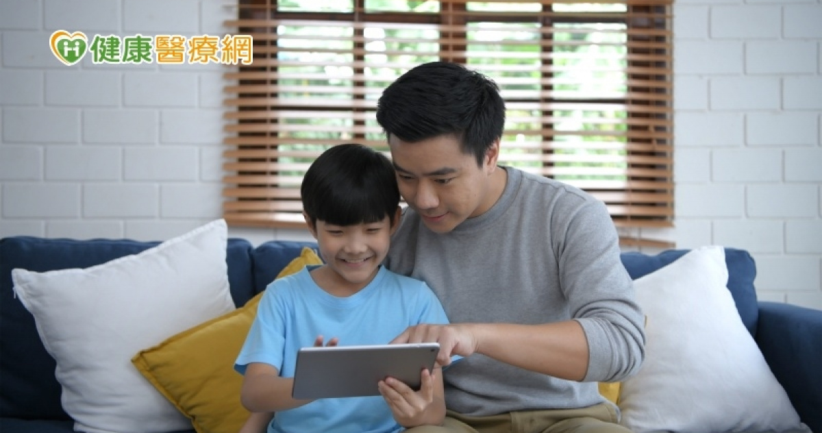 憂孩子沉迷3C又不敢禁用？ 專家授「333原則」應對 | 生活 | CTWANT
