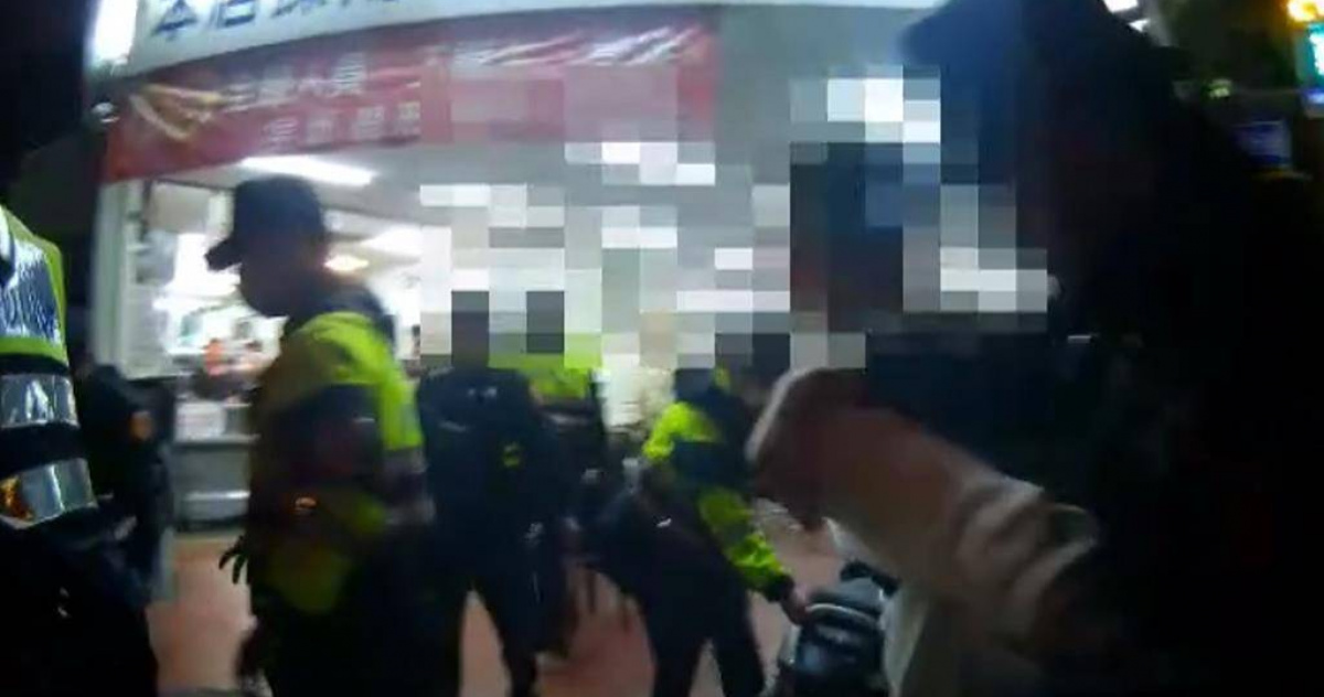 酒後爭執！台中火雞肉飯店變「鬥毆擂台」 警方17人合力制止 | 社會 | CTWANT