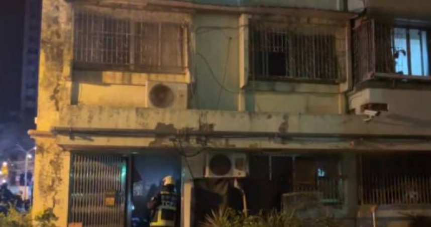 台中民宅凌晨大火！父女OHCA送醫均雙亡 客廳雜物付之一炬 | 社會 | CTWANT