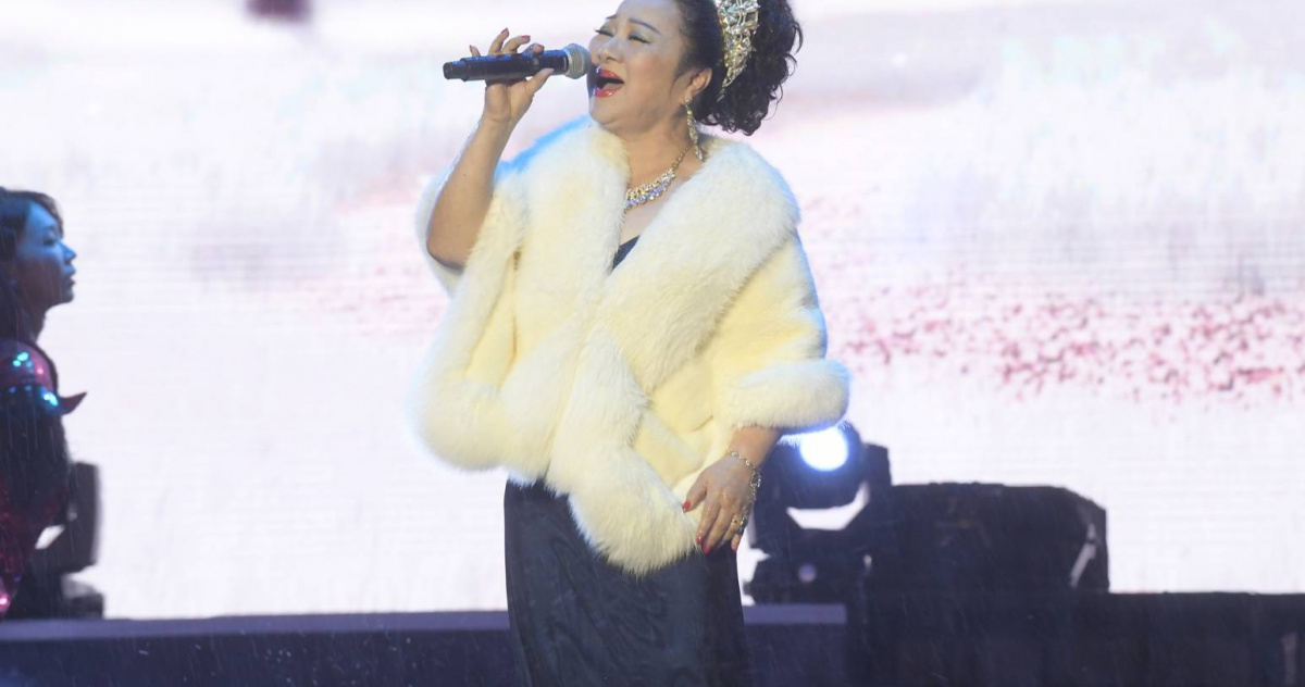 白冰冰跨年〈First Love〉成話題王 網友盛讚為「TW Ice 」 | 娛樂 | CTWANT