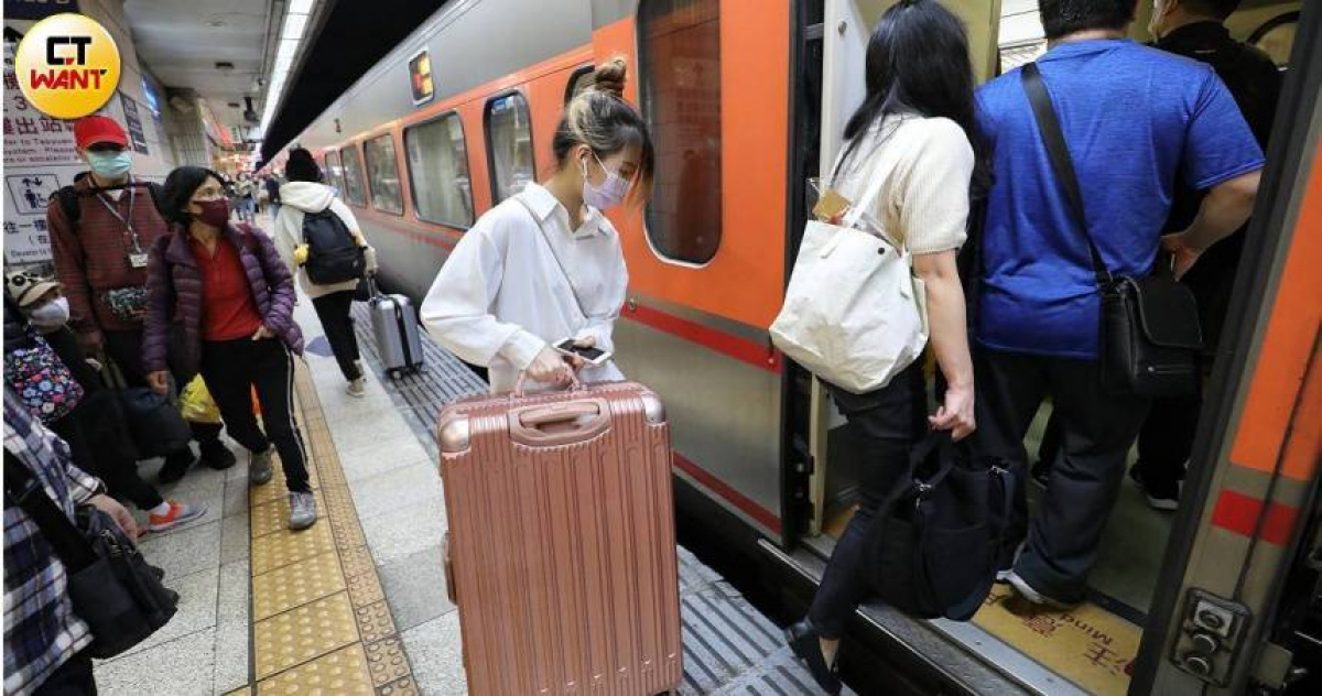 新北高中生勇救落軌婦「校方擬記功」 台鐵揭標準SOP：不鼓勵 | 社會 | CTWANT