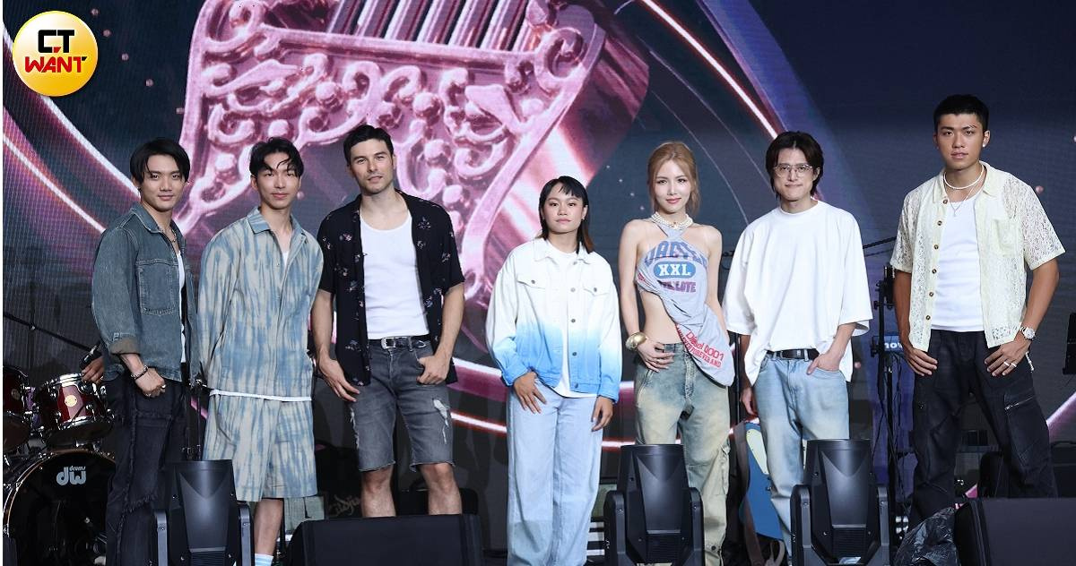 金曲35／王ADEN溫馨喊話：爸爸不要緊張 鄒序期望紅毯「不要跌倒」 | 娛樂 | CTWANT