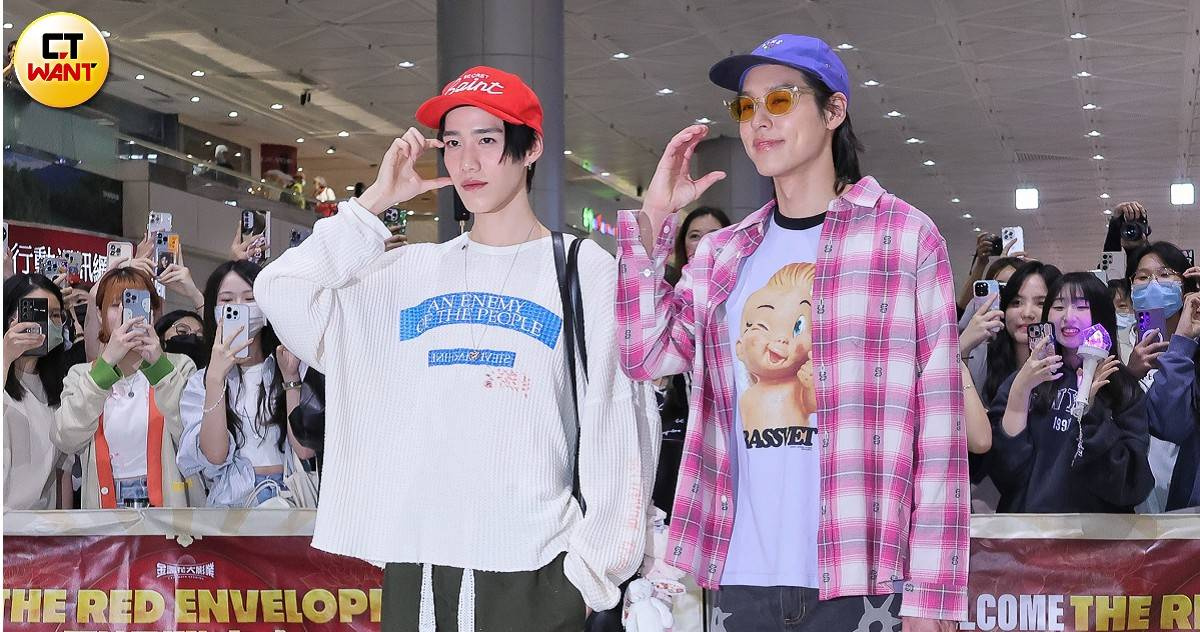 BKPP雙帥登台500粉絲熱情接機 放送手指愛心揮手拋電眼 | 娛樂 | CTWANT