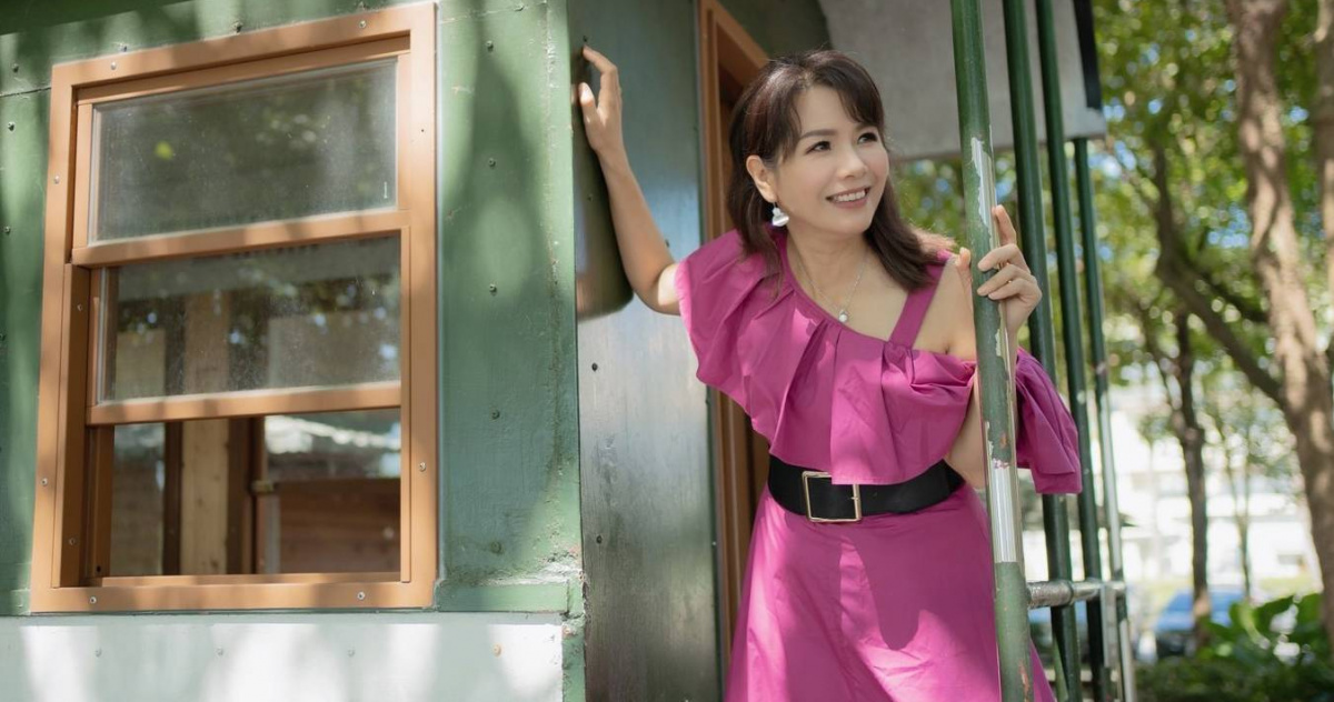 「台語金素梅」陳美月為愛棄發片機會 粉絲送玫瑰塞滿餐廳 | 娛樂 | CTWANT