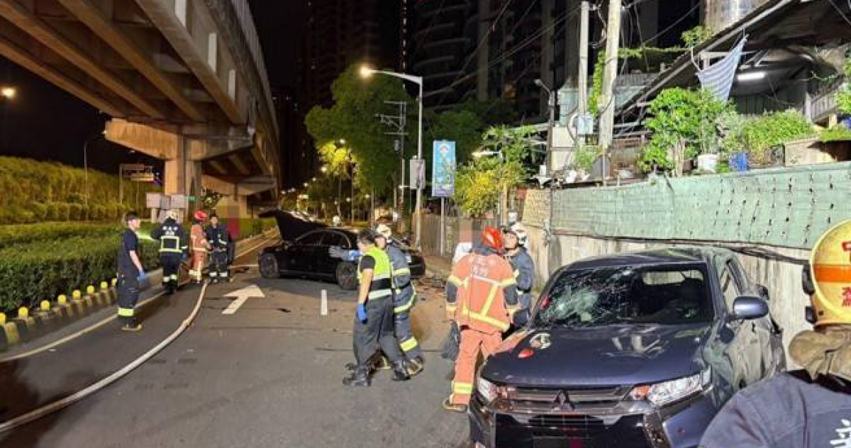 中和違規左轉多元計程車 遭撞女乘客飛出慘死 | 社會 | CTWANT