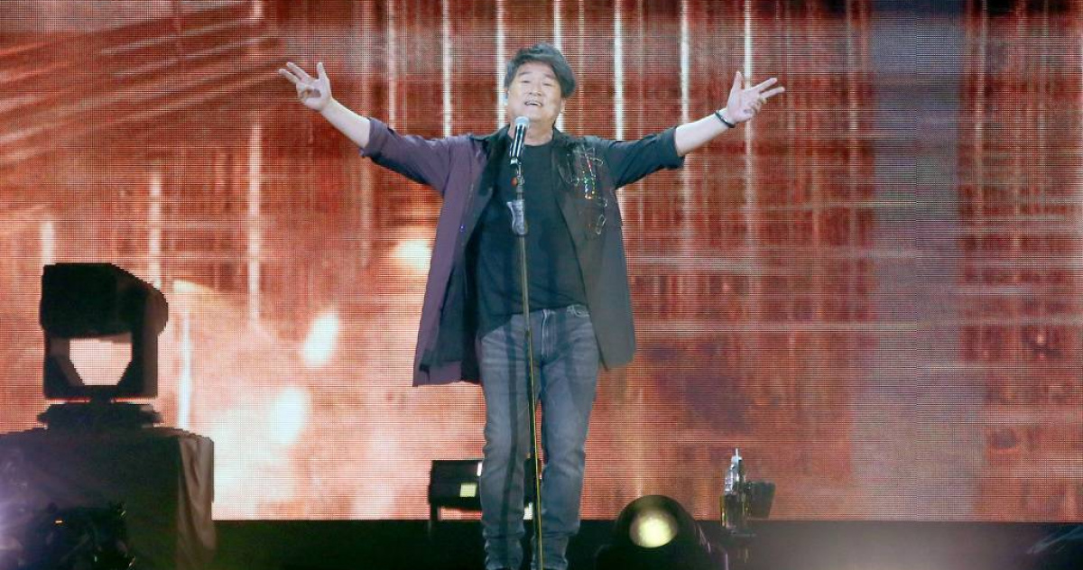 周華健出道40年六度攻蛋爆插曲 「麥克風突失聲」台下狂比叉 | 娛樂 | CTWANT