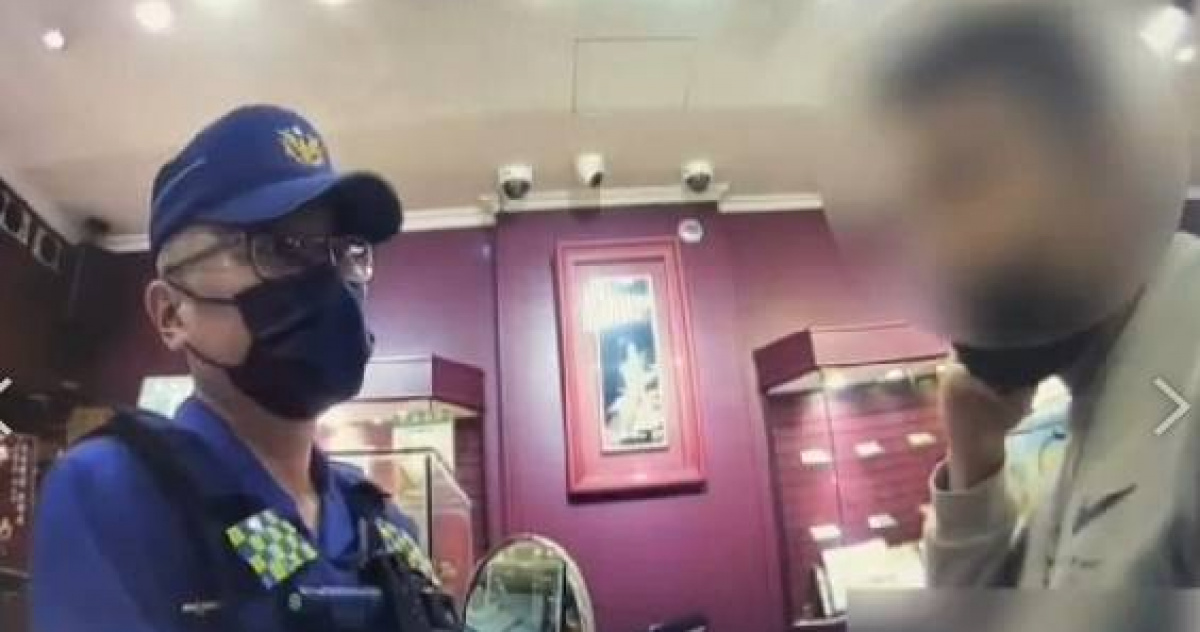買賣黃金險遭騙！詐團一人飾多角 銀樓老闆娘機警識破 | 社會 | CTWANT
