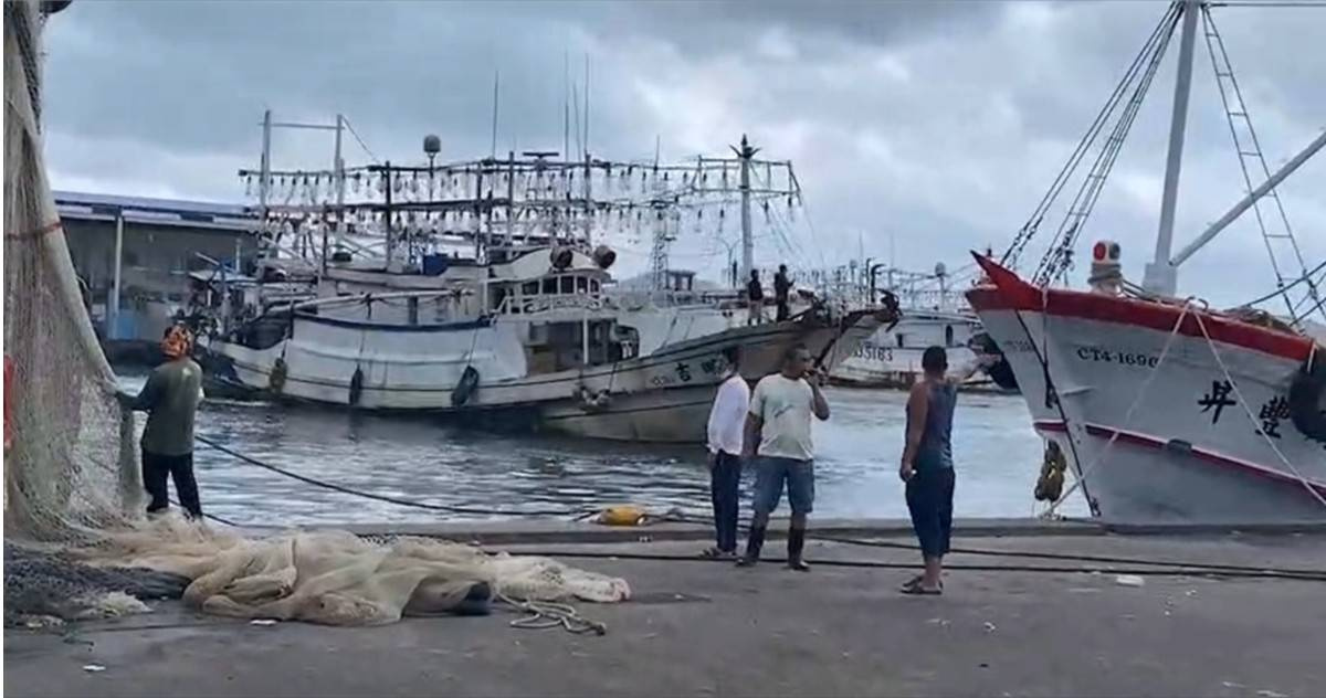 強颱軒嵐諾逼近台灣漁船回港 基隆嶼明日起封島3天 | 生活 | CTWANT