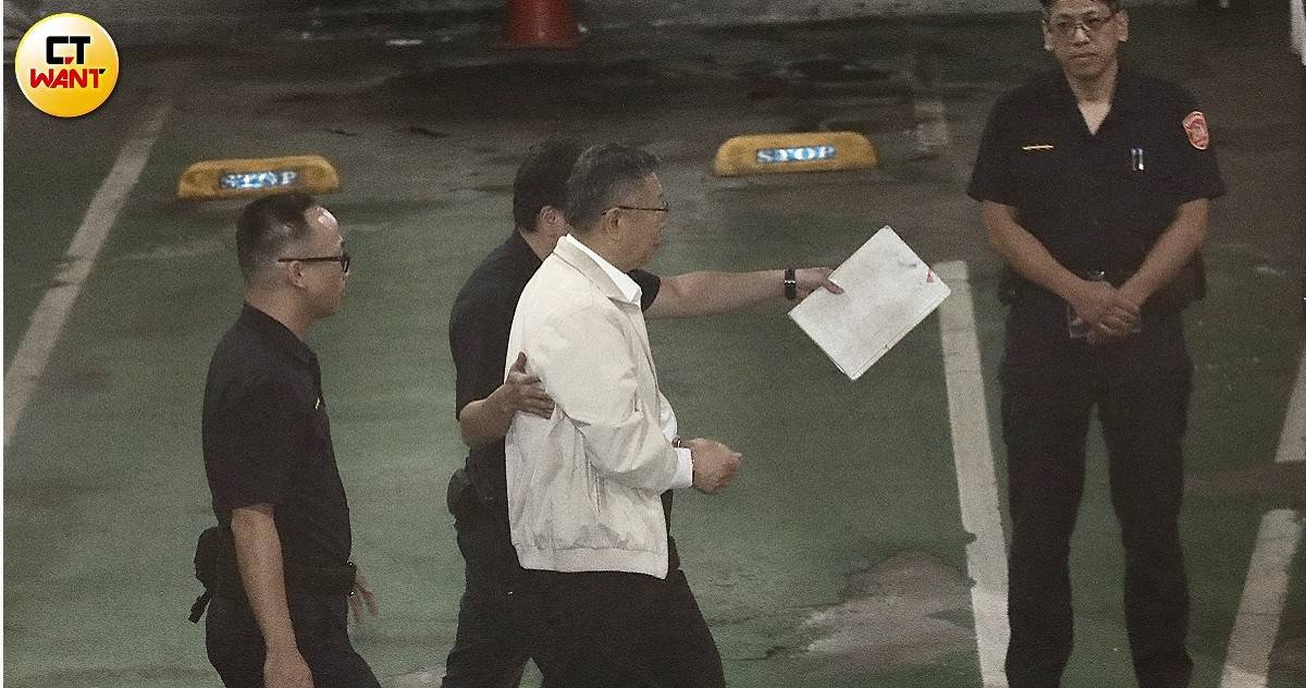 柯文哲遭羈押禁見各國關注 外媒估民眾黨立院「造王者」不再 | 政治 | CTWANT