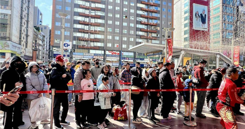 SOGO忠孝館福袋「頭香哥」換人當 他連18年搶第一遭截胡 | 生活 | CTWANT